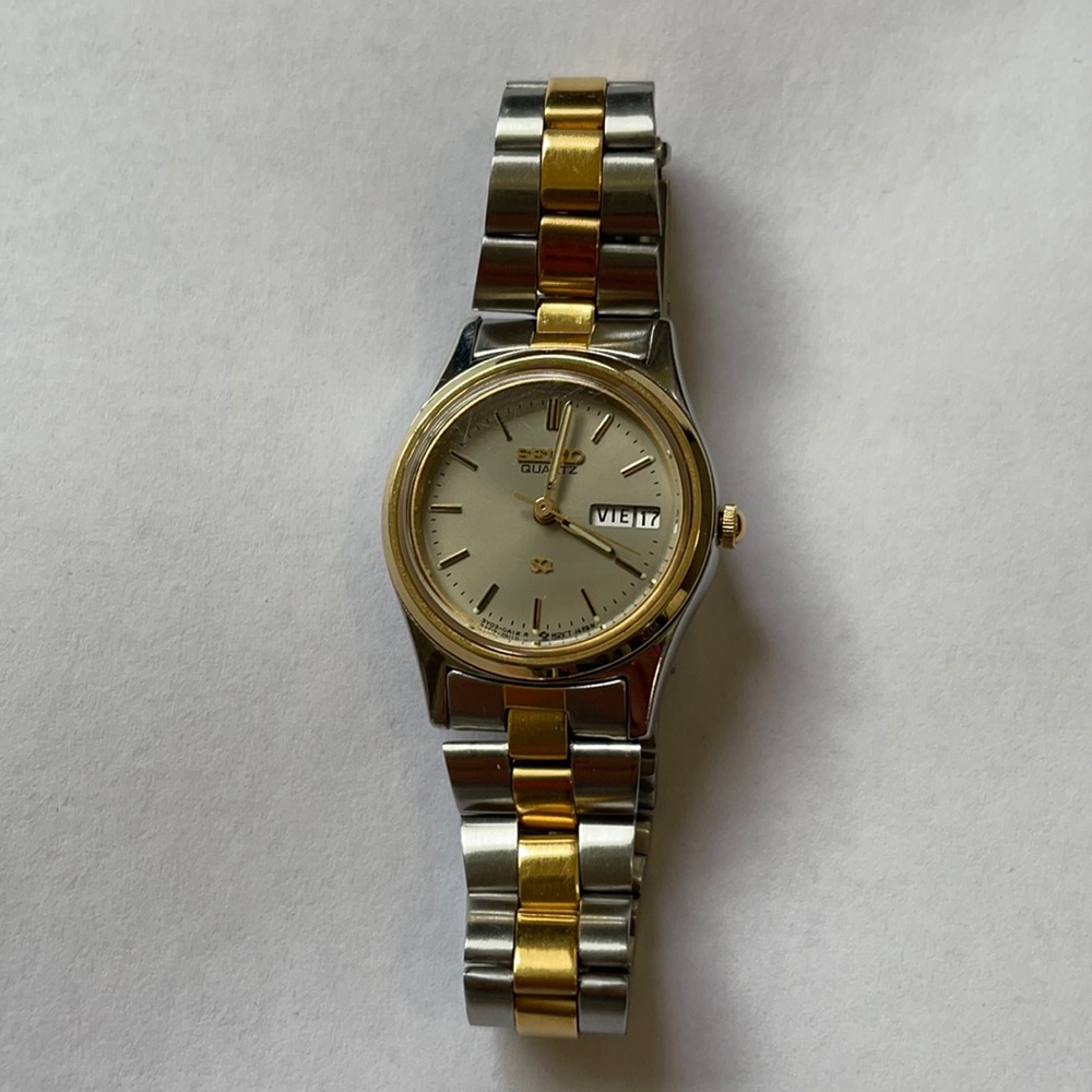 Seiko Water Resistant Stainless Steel Ladies Watch - Gem